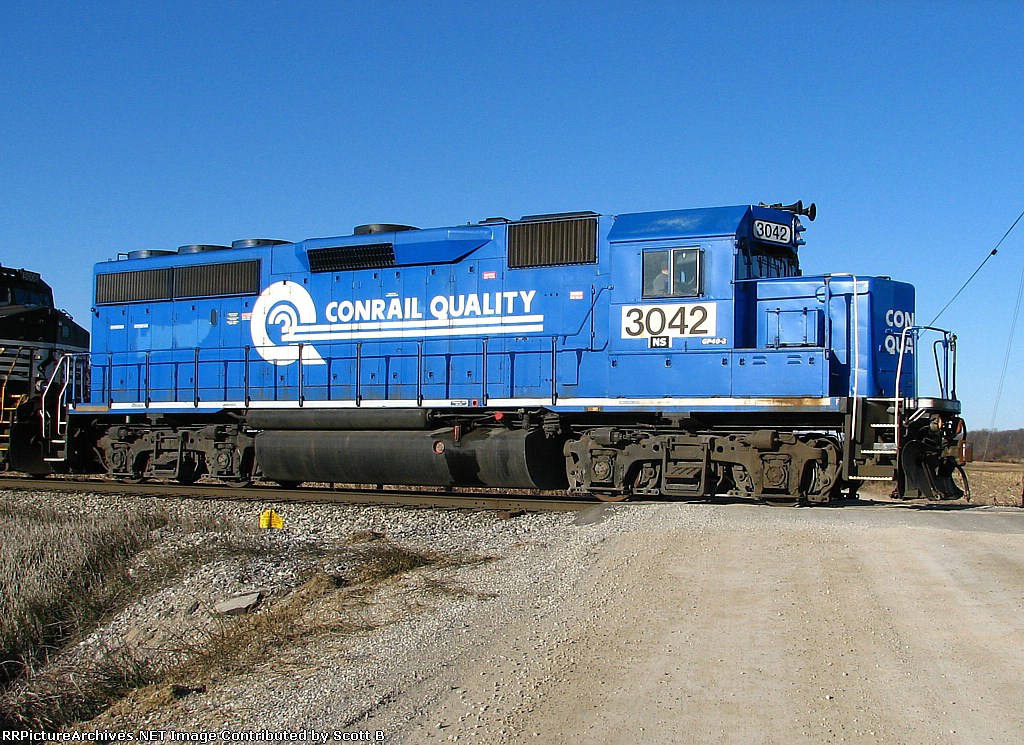 NS 3042 L99 Broad Side